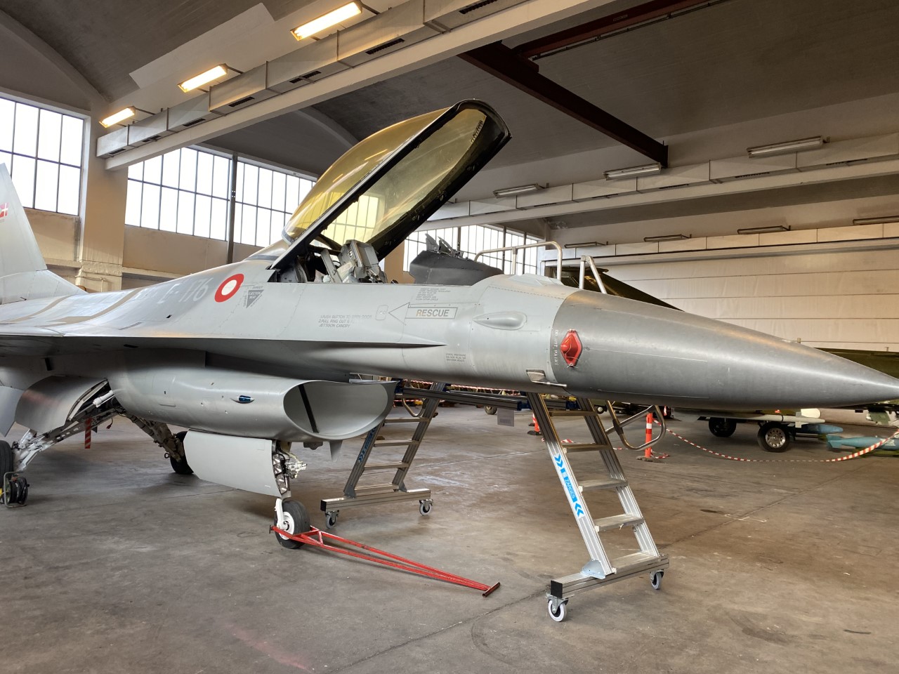 Biler til Ukraine – Arrangement i Hangar 2